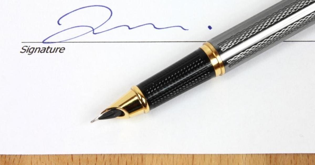 Signer un contrat de travail : ce qu'il faut retenir | Info Jeunes ...